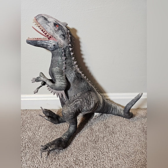 Universal | Toys | Indominus Rex Stuffed Dinosaur Plush 5 Universal ...